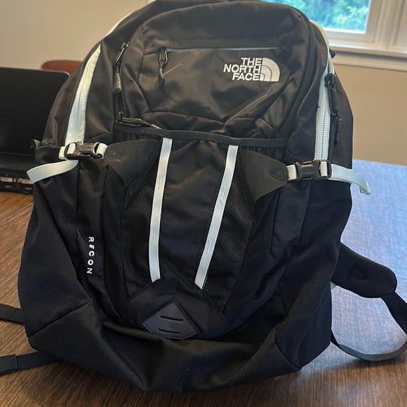 The North Face | Bags | The North Face Unisex Recon Backpack School Bag ...